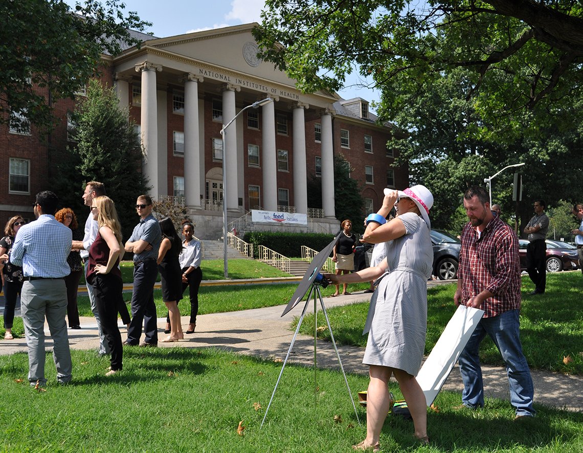Solar Eclipse Prompts Outdoor Gatherings | NIH Record Solar Eclipse Prompts Outdoor Gatherings | NIH Record